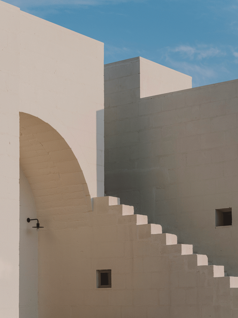 Studio Andrew Trotter | Villa Cardo - Architecture and Wonder