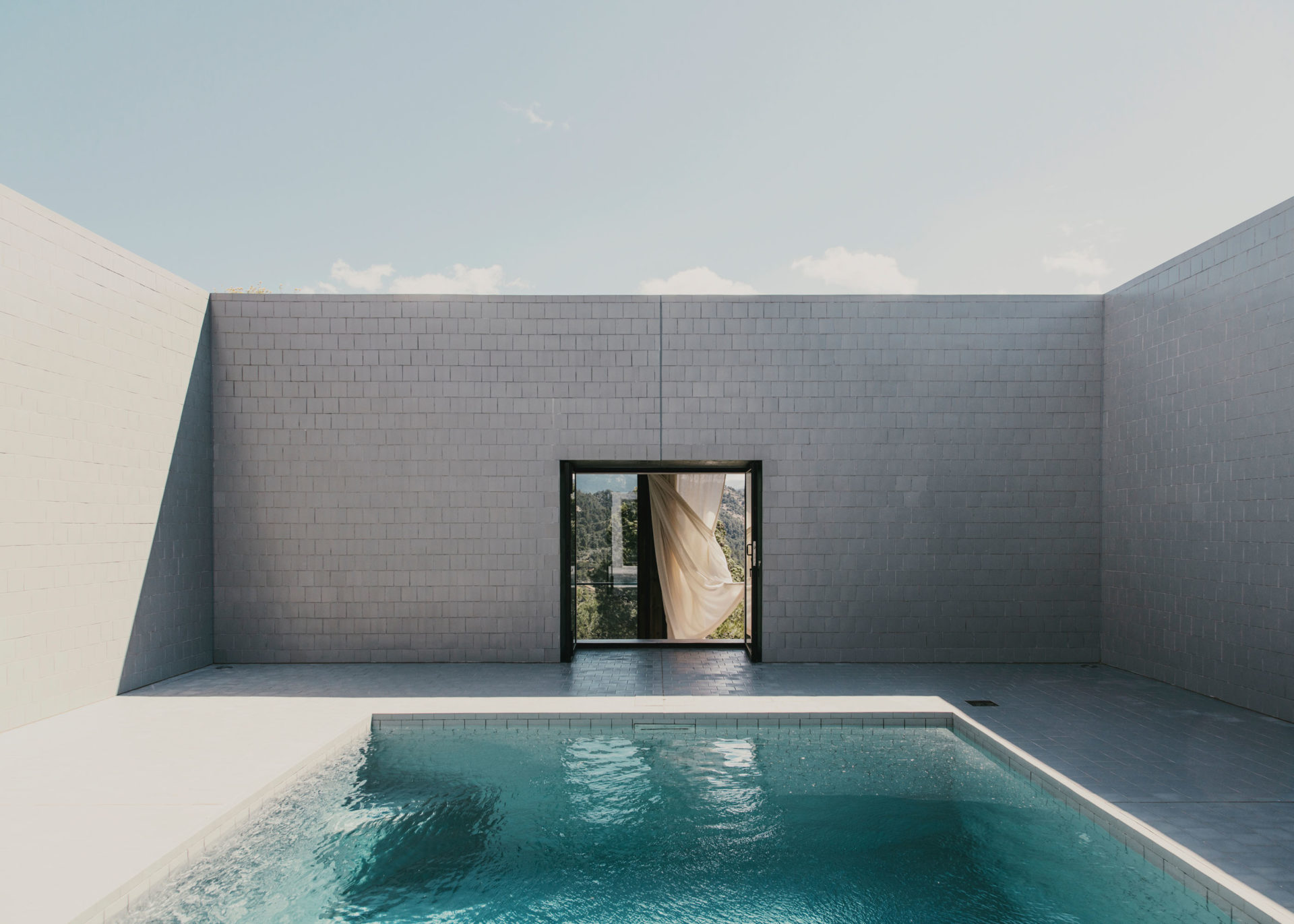 Pezo von Ellrichshausen | Solo Pezo von Ellrichshausen - Architecture ...